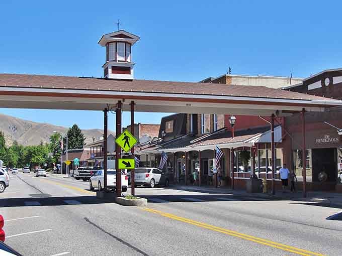 That charming cupola crowns the main street like a cherry on top of this perfectly preserved slice of Americana.