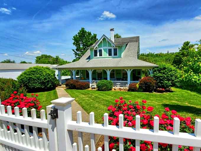 White picket fences and red geraniums prove some American dreams never go out of style, thankfully.