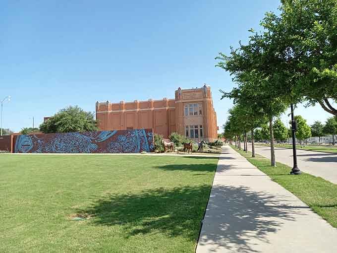 The striking architecture and vibrant mural celebrate Western heritage in a thoroughly modern and accessible museum setting.