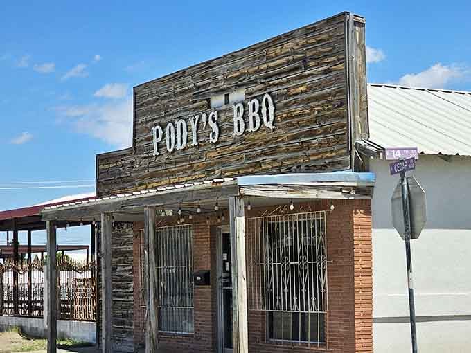 That rustic storefront has seen decades of West Texas sun, smoke, and satisfied customers leaving happy.