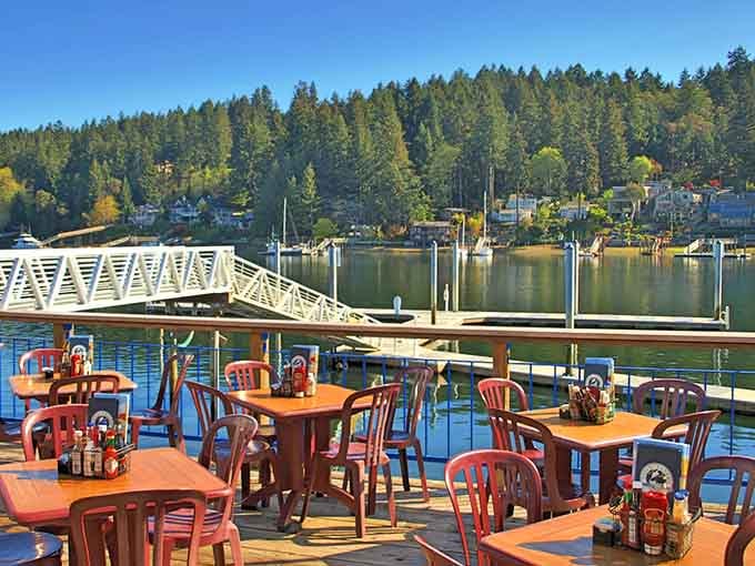 Tides Tavern's waterfront deck serves burgers to boaters who literally pull up for lunch like it's a drive-through.