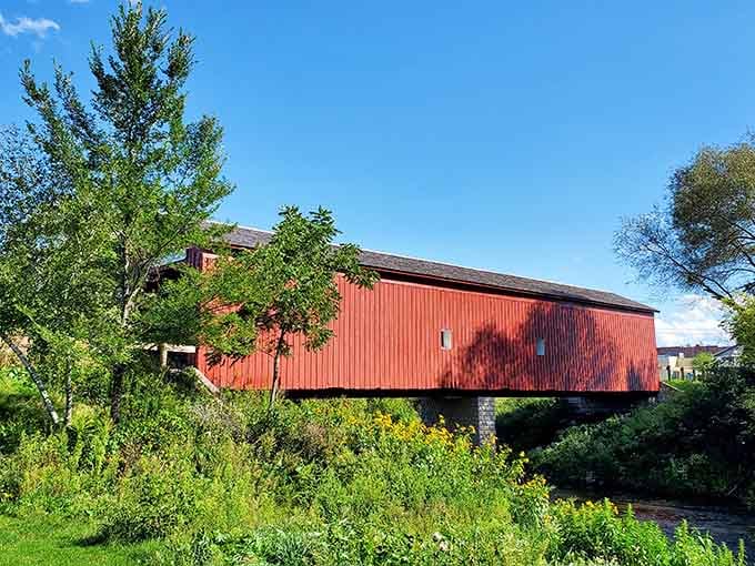 From this angle, the bridge looks like it's been photoshopped into Minnesota, but nope, it's gloriously real.
