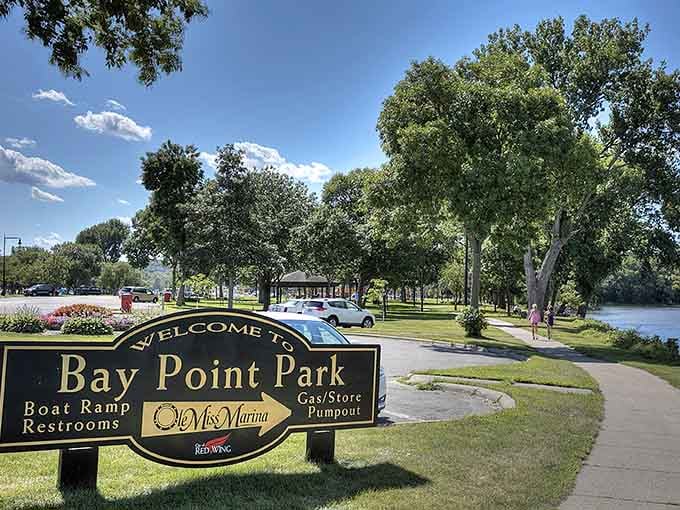 Bay Point Park offers boat access and green spaces where river life and park life merge perfectly.