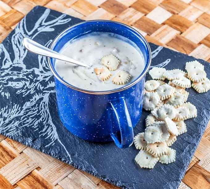 Served in a classic blue mug, this chowder proves landlocked states can absolutely nail coastal cuisine.