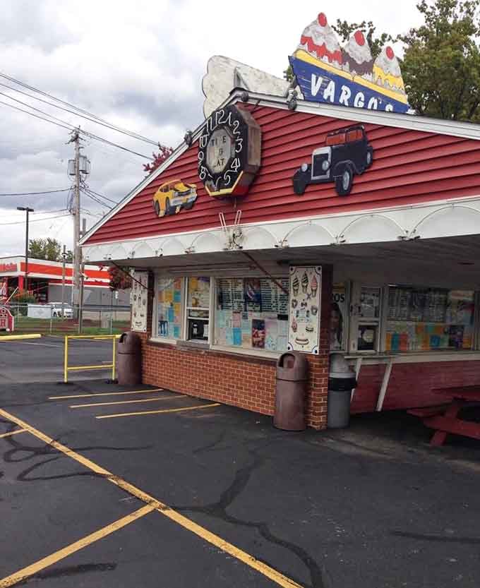 That vintage clock and playful rooftop decorations capture the spirit of drive-ins—where time slows down deliciously.