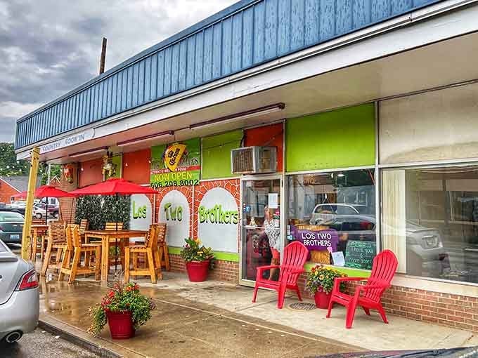 Los Dos Sisters brings bright colors and outdoor seating to Main Street, because tacos taste better with mountain air.