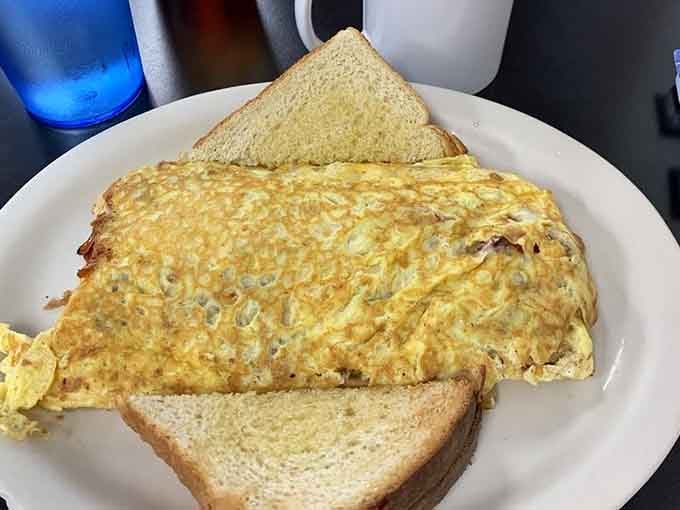 This omelet is so stuffed with vegetables, you can almost hear your doctor applauding from miles away.