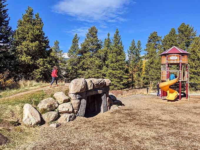 Kids can explore a mining tunnel replica and playground, making history lessons infinitely more appealing than textbook chapters ever were.