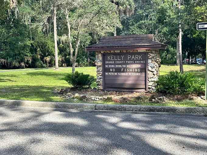 Welcome to Kelly Park, where Mother Nature runs the show and admission won't break the bank.