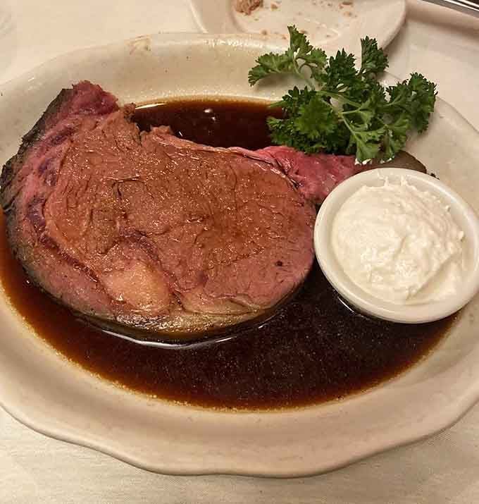 Even the Queen Cut looks royally impressive, served with au jus and horseradish for maximum flavor impact.