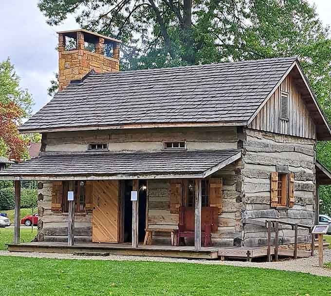 Historic log cabin architecture that reminds you Ohio had a whole life before strip malls and chain restaurants.