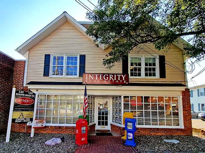 Even the real estate offices here look like they belong in a postcard collection.