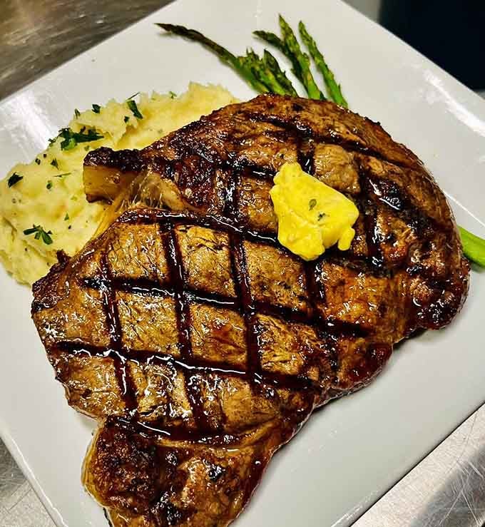 Look at that crosshatch sear and tell me you don't want to cancel all your plans immediately.