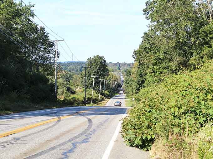 Open roads like this remind you why Sunday drives used to be America's favorite pastime.
