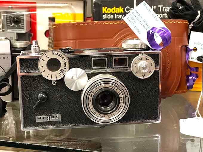 This beauty could've captured Woodstock or your parents' wedding day, and it still looks camera-ready today.