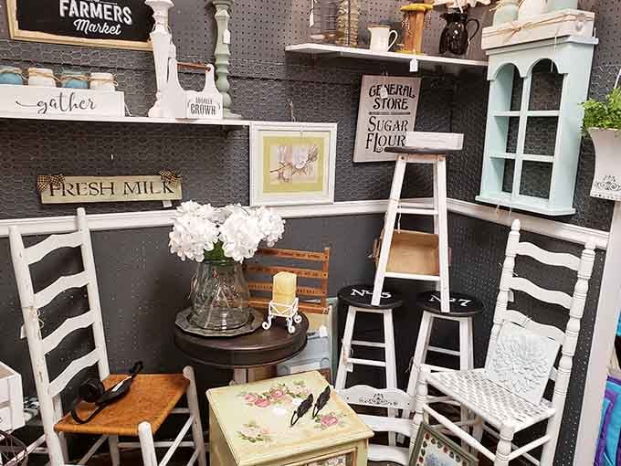 Farmhouse chic meets vintage charm in this perfectly curated corner of nostalgia and good taste combined beautifully.