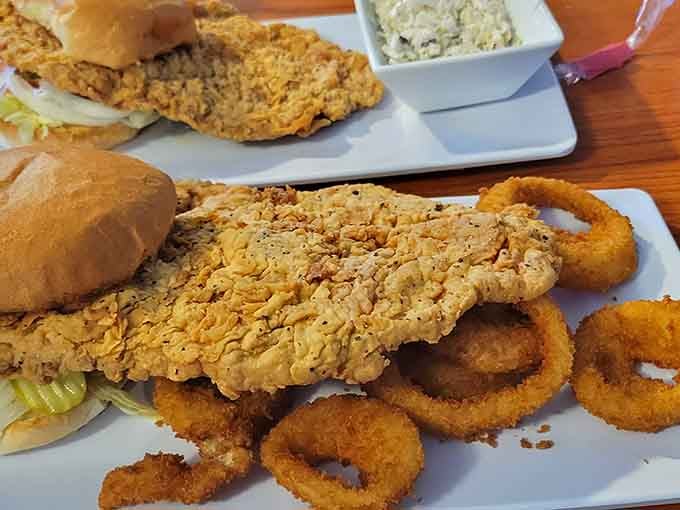 Those crispy onion rings don't stand a chance against the main attraction, but they're excellent supporting actors nonetheless.