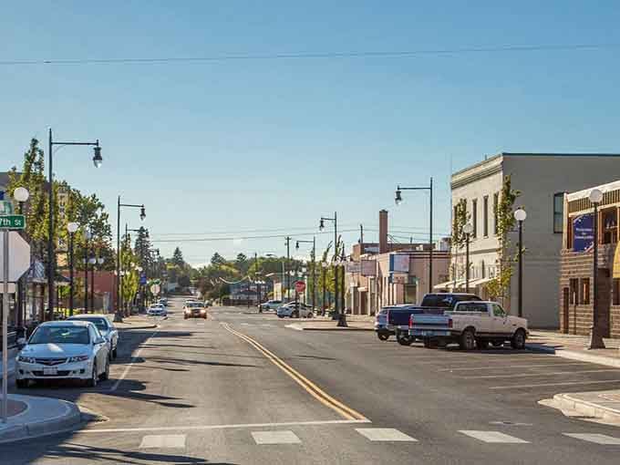 Clean streets and decorative lampposts create an inviting downtown where parking is plentiful and parallel parking anxiety doesn't exist.