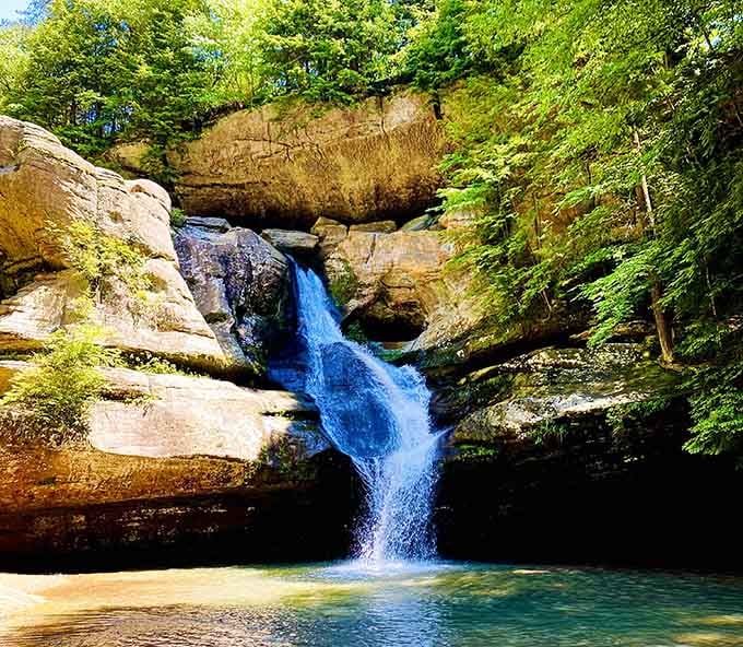 Cedar Falls demonstrates that Ohio absolutely has the geological goods to compete with any postcard destination out there.