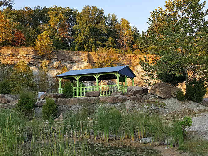 Even the picnic areas come with million-dollar views, making your packed lunch taste like a five-star meal.
