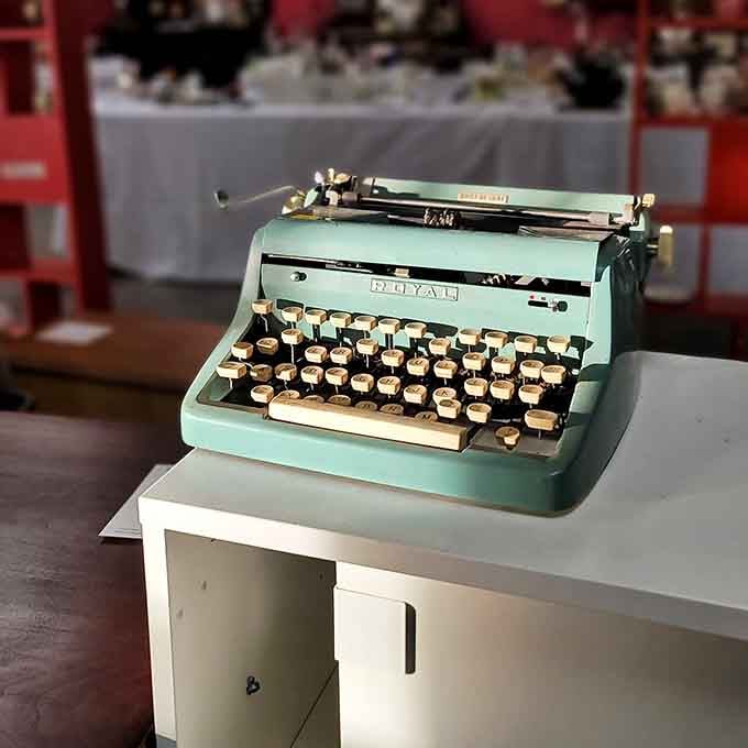 This Royal typewriter has probably written better stories than most laptops ever will, and it looks fantastic doing it.