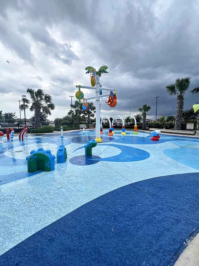 The splash pad keeps the little ones entertained while you contemplate how you got so lucky finding this hidden gem.