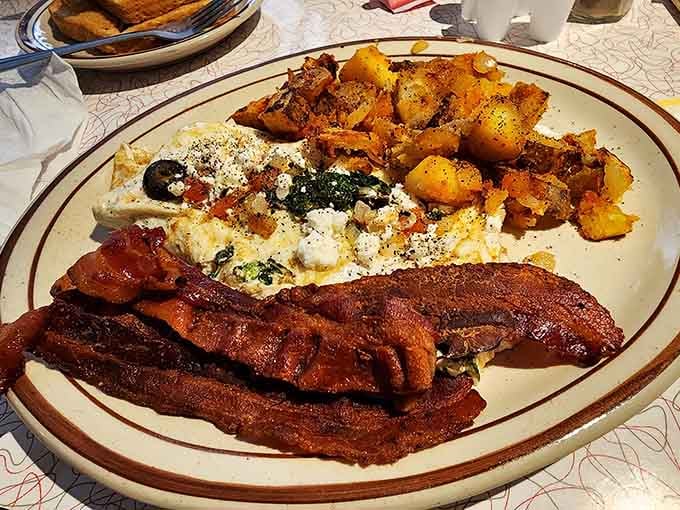 When your breakfast plate looks like this, you know someone in that kitchen truly understands morning glory.