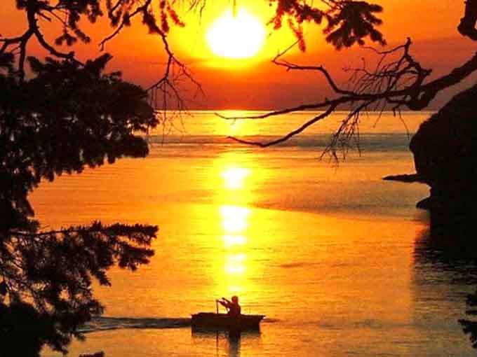 Sunset kayaking on Matia Island makes every other evening activity seem like a waste of time.