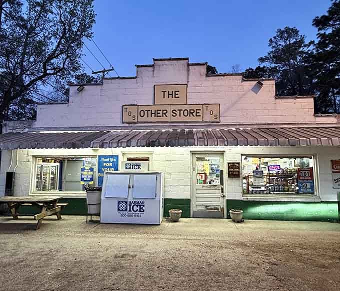 That Art Deco-style facade and mysterious name make you wonder what delicious secrets are hiding behind those green-trimmed windows.
