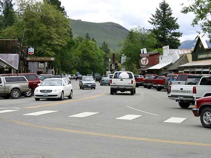 Those rolling hills behind town prove the best backdrop doesn't need a Hollywood budget, just Washington scenery.