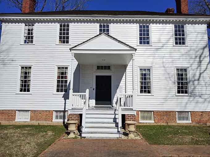 Weston Manor's colonial elegance overlooks the Appomattox, standing witness to centuries of Virginia history.