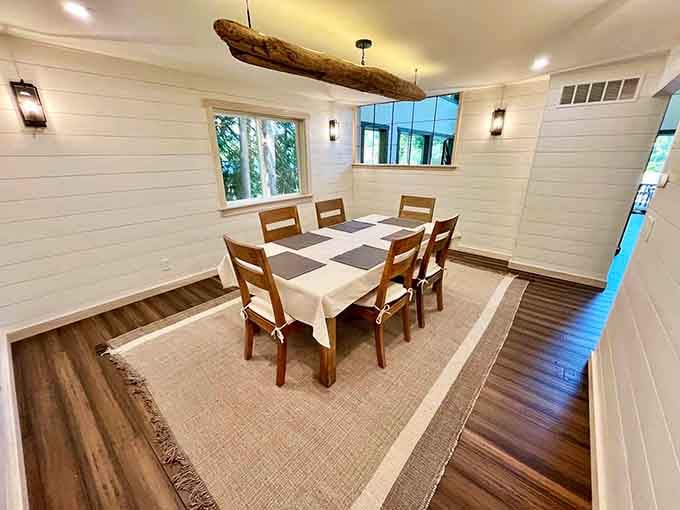 Gather around this table for meals that taste better simply because you're eating on an island.