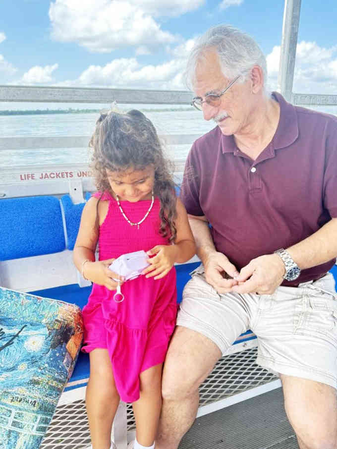 Young explorers discover that nature beats screens, at least for ninety minutes of alligator spotting.