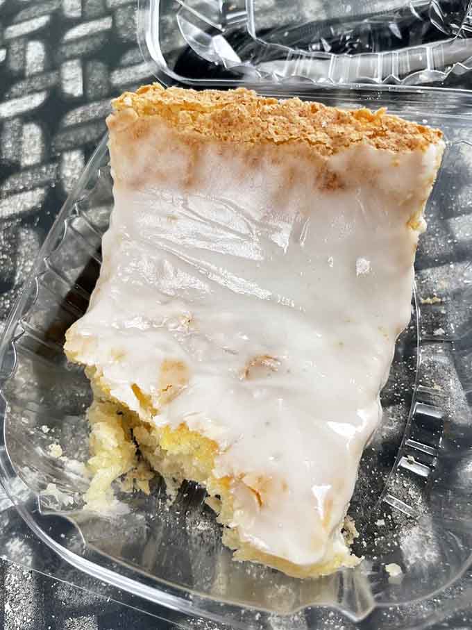 Lemon Square so good it should probably come with a warning label about becoming instantly addicted.