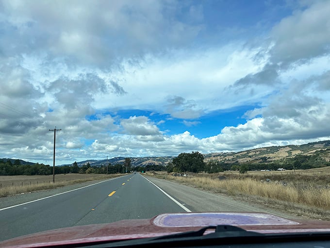 Wide open spaces, dramatic skies, and endless possibilities&mdash;this is what Sunday drives were invented for, friends.