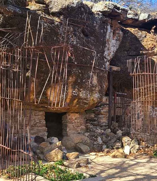 abandoned texas zoo hike ftr