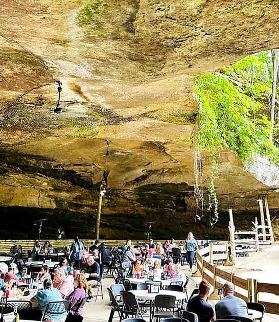 There&rsquo;s A Restaurant In Alabama Where You Eat Dinner Inside An Actual Cave