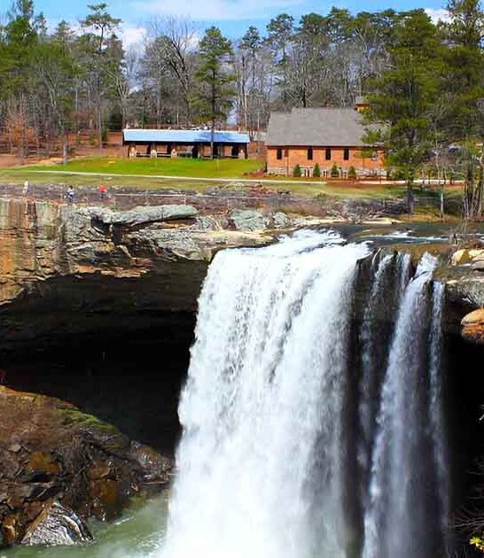 This Alabama Waterfall Is Taller Than A 9-Story Building And It’s Been Hiding Inside A City Park