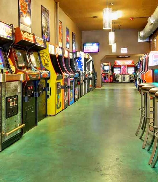 arcade bar night oregon ftr