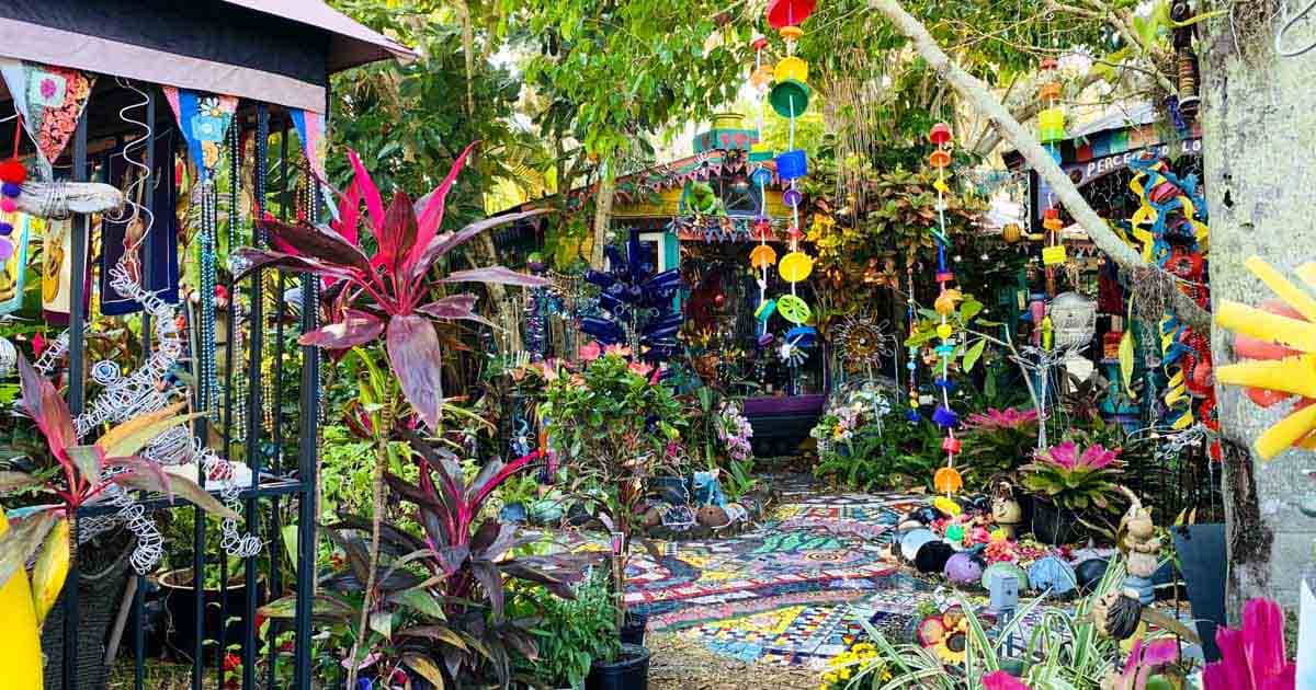 It's Hard To Believe These 13 Extraordinary Places Are Hiding Right ...