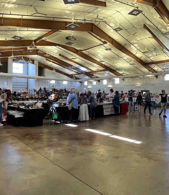 beloved illinois flea markets ftr