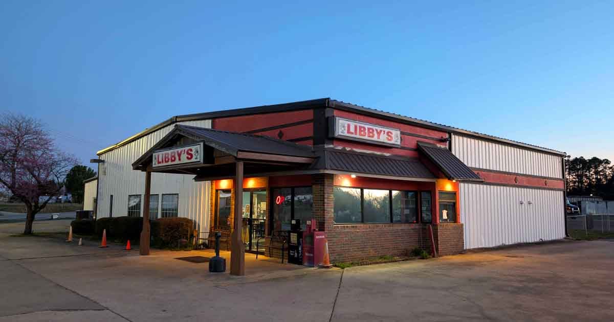 The Best Fried Catfish In The South Is Hiding Inside This No-Frills ...