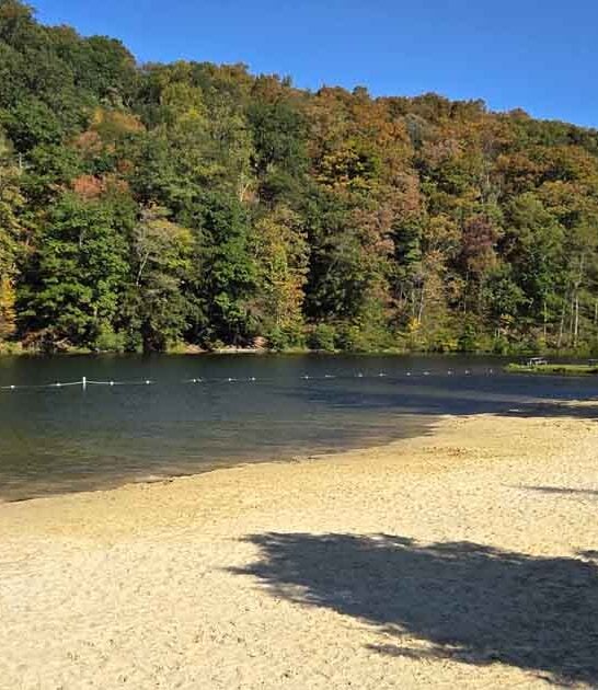 Spend A Perfect Weekend At This Pennsylvania Swimming Hole