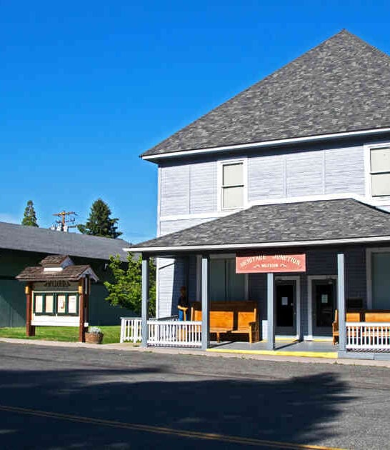 This Tiny California Town Is So Charming, It Could Easily Be A Hallmark Movie Set