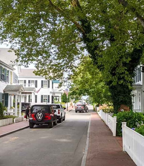 charming historic town massachusetts ftr