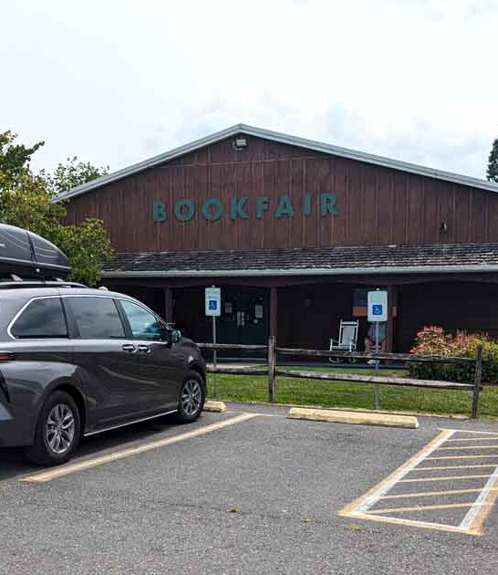 charming massive bookstore virginia ftr