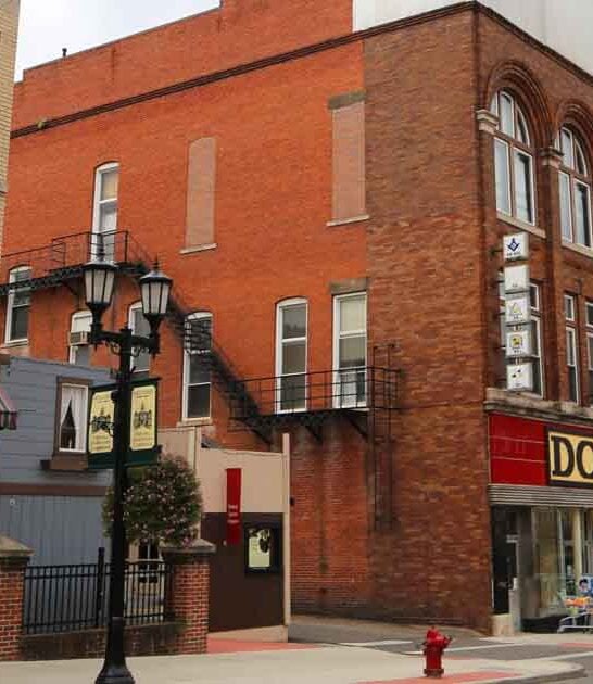 charming ohio towns life ftr