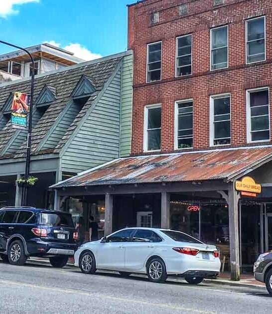This Small North Carolina Town Is Perfect For A Day Trip That Won’t Break The Bank