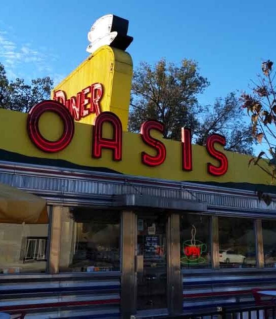 This Old-School Indiana Diner Is a Delicious Blast From the Past