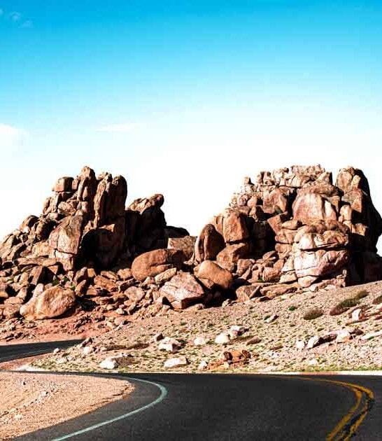 This 19-Mile Scenic Drive In Colorado Is So Stunning, It Doesn&rsquo;t Even Feel Real